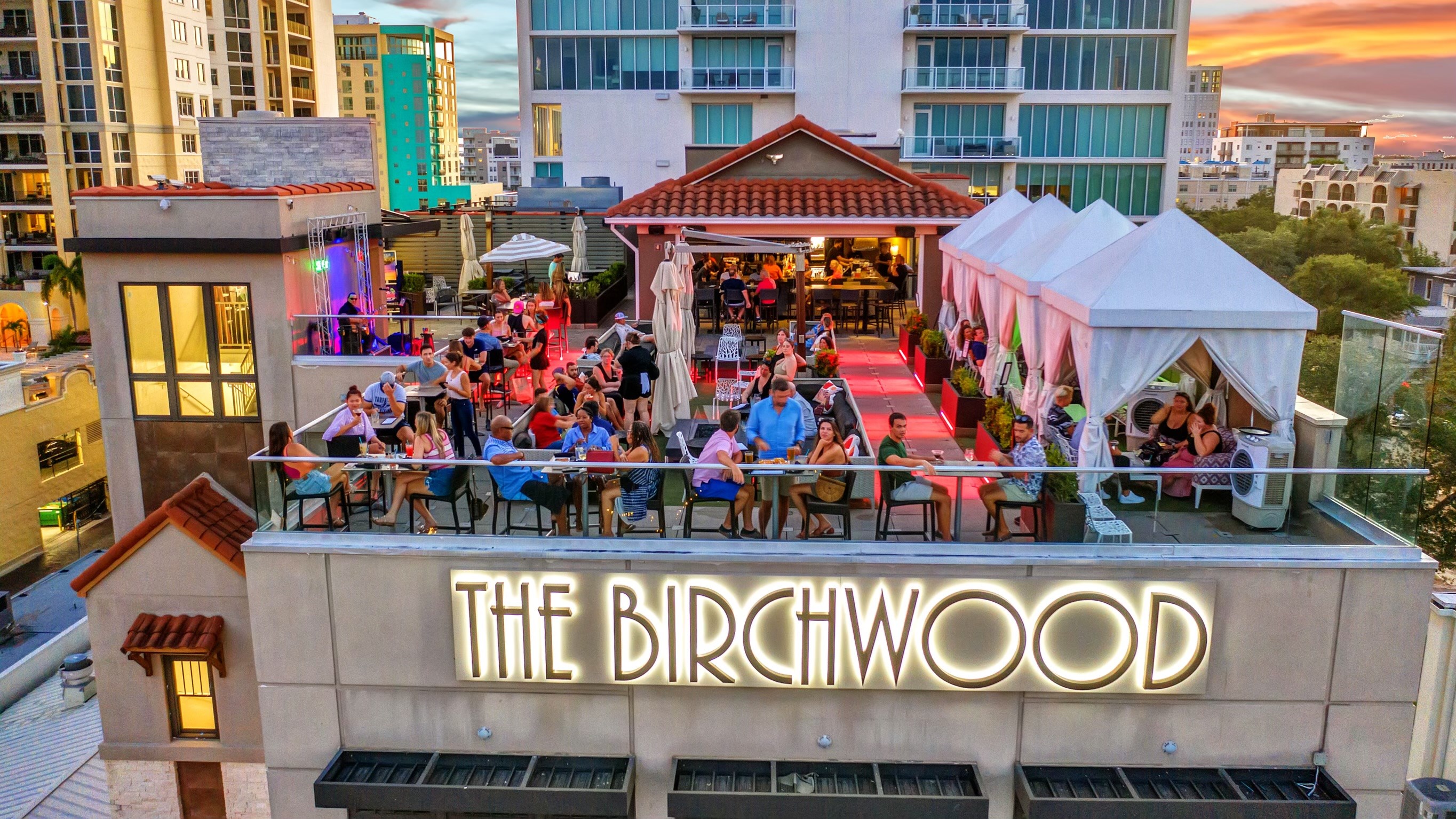 Locations Hub The Birchwood Hotel Rooftop Lounge
